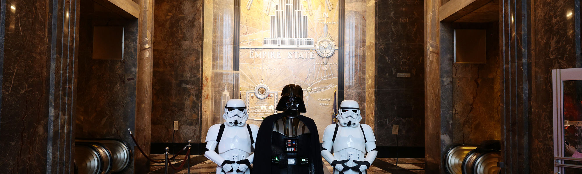 STAR WARS Takes Over the Empire State Building | Empire State Building