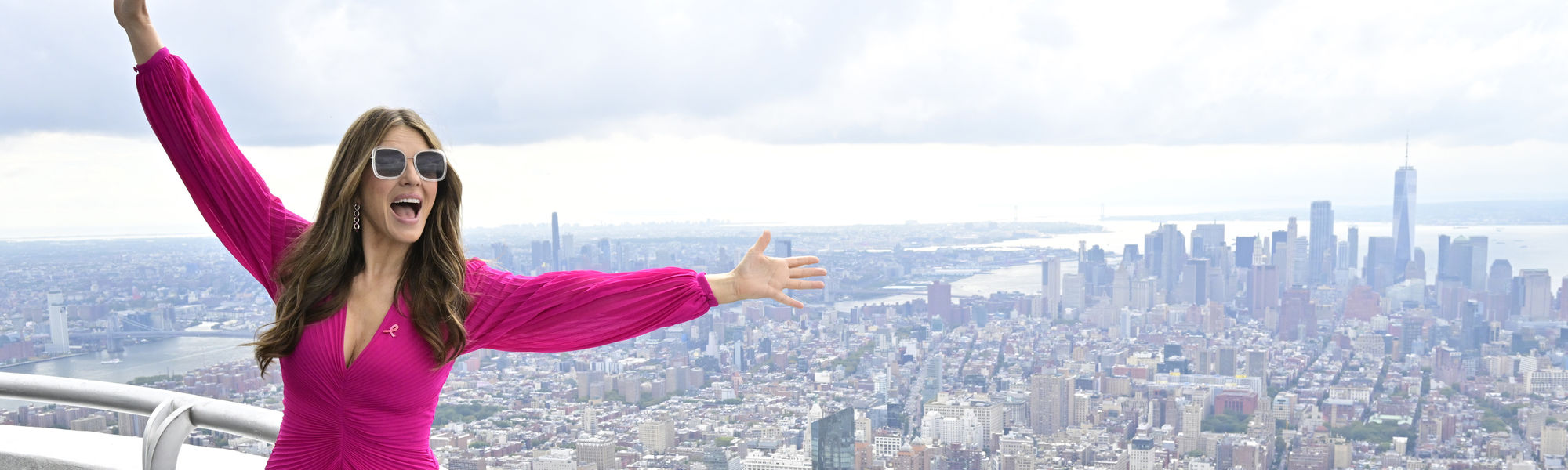 MIRA: Elizabeth Hurley revela su récord mundial Guinness | Empire State ...